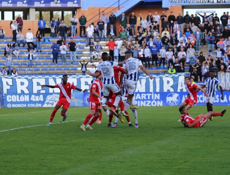 Sevilla FC: El Sevilla Atlético saca un punto de oro de su visita al ...
